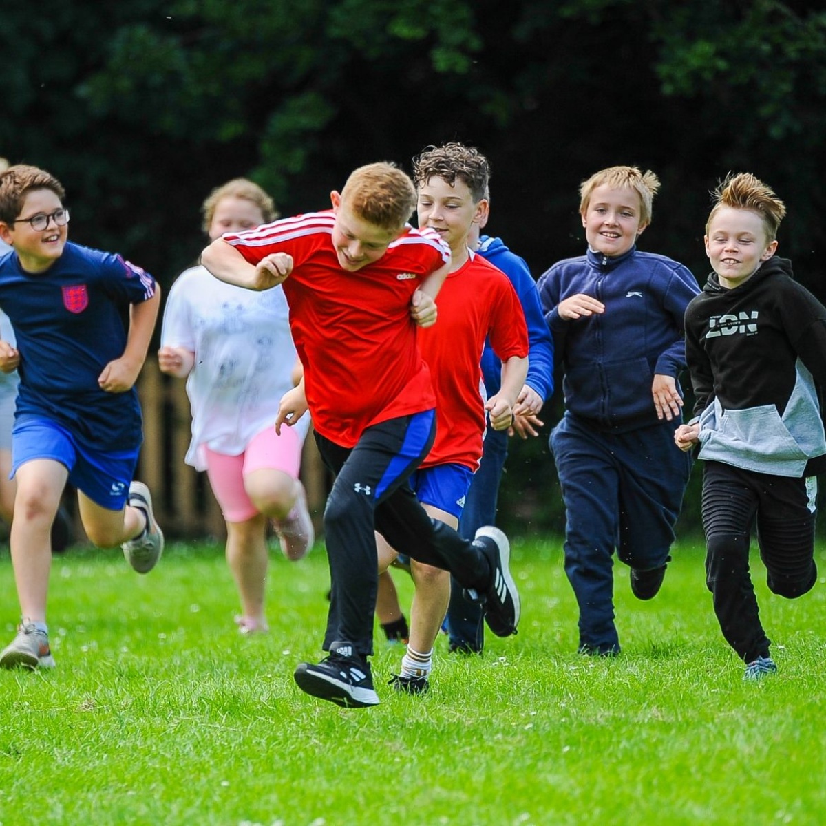 Clenchwarton Primary School - Fun run for QEH